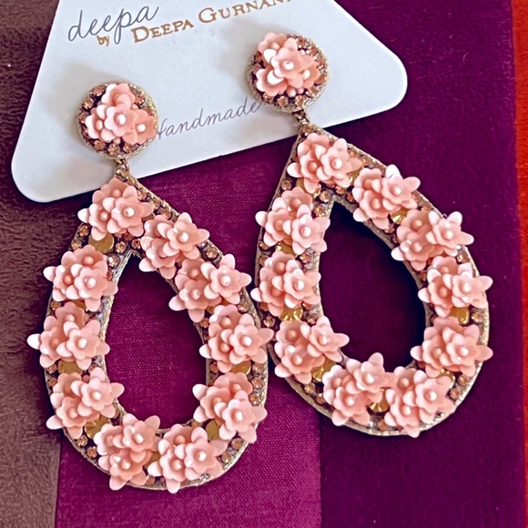 Deepa Gurnani | Jewelry | Nwt Deepa Gurnani Beaded Crystal Flower ...